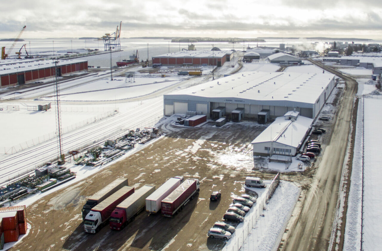 Hacklin Hamiko • Forwarding and warehousing services