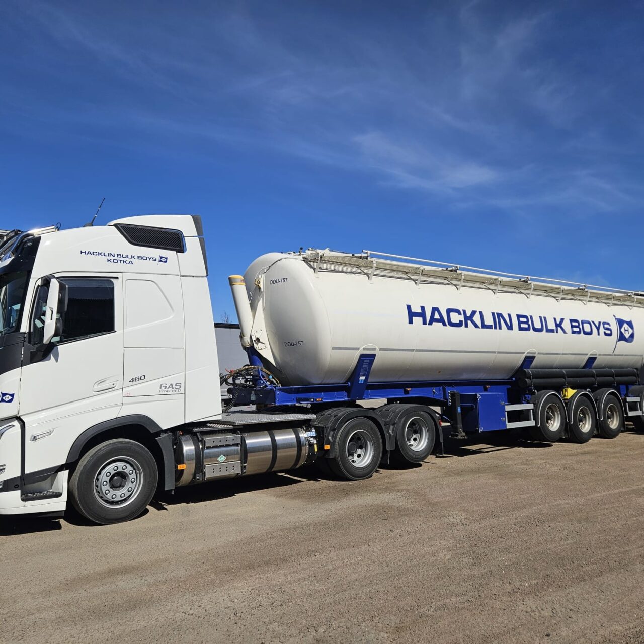 Hacklin Hamiko • Forwarding and warehousing services