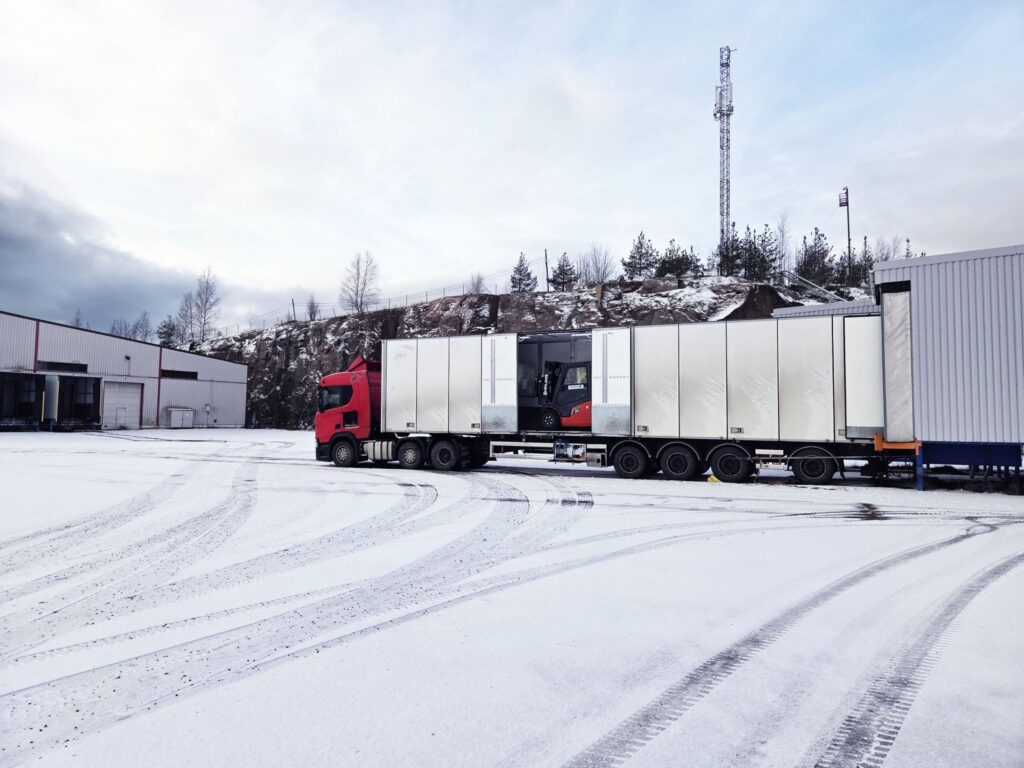 First Snowfall, Same Priority: Safety Comes First - Hacklin Hamiko